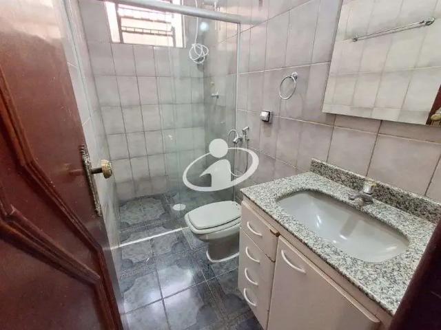 Casa / Sobrado para Locação em Uberlândia/MG Jardim Karaíba 3 Quartos