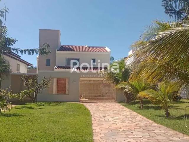 Casa / Sobrado para Locação em Uberlândia/MG Jardim Karaíba 4 Quartos