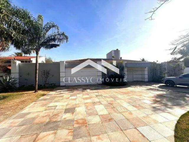 Casa / Sobrado para Locação em Uberlândia/MG Jardim Karaíba 5 Quartos