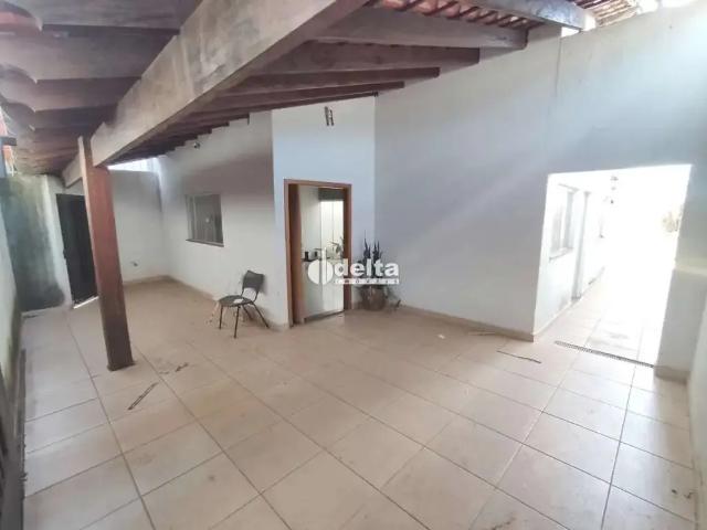 Casa / Sobrado para Locação em Uberlândia/MG Jardim Patrícia 3 Quartos