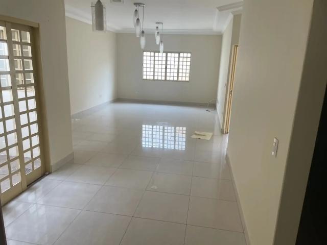 Casa / Sobrado para Locação em Uberlândia/MG Jardim Patrícia 3 Quartos