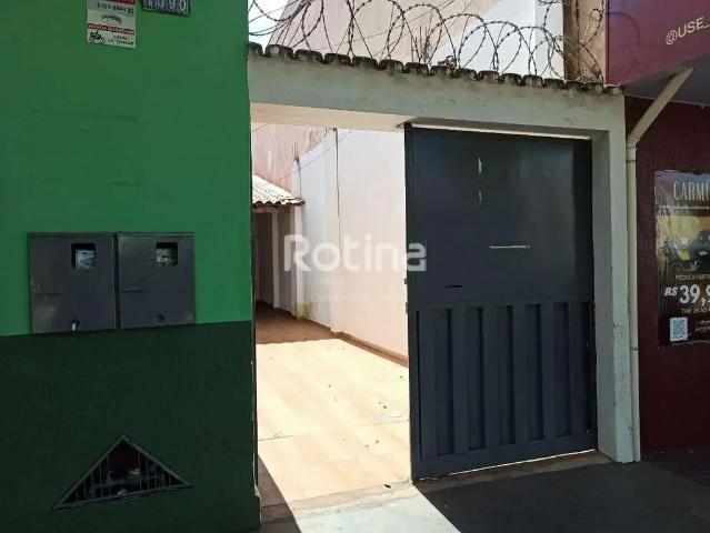Casa / Sobrado para Locação em Uberlândia/MG Jardim Patrícia 3 Quartos