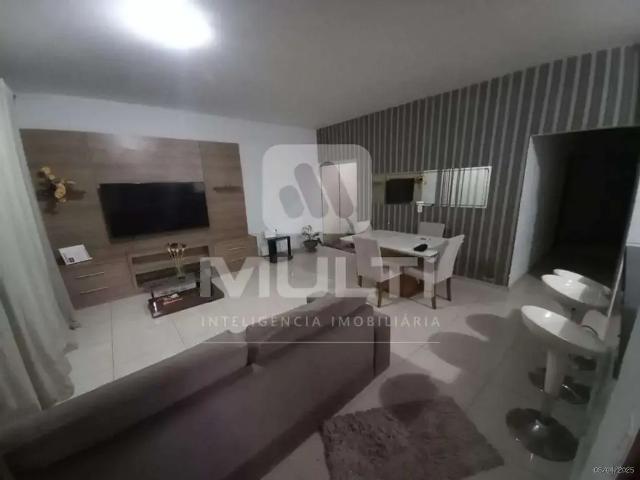 Casa / Sobrado para Locação em Uberlândia/MG Jardim Patrícia 3 Quartos