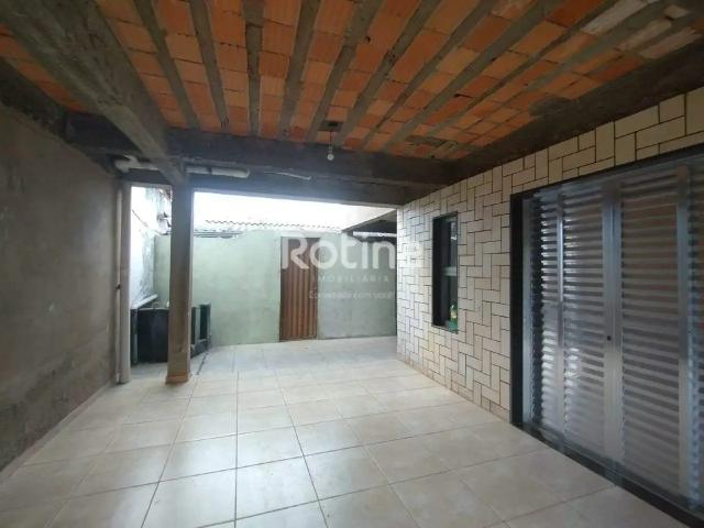 Casa / Sobrado para Locação em Uberlândia/MG Jardim Patrícia 3 Quartos