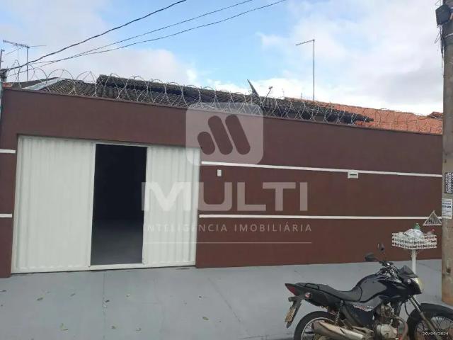 Casa / Sobrado para Locação em Uberlândia/MG Luizote de Freitas 3 Quartos