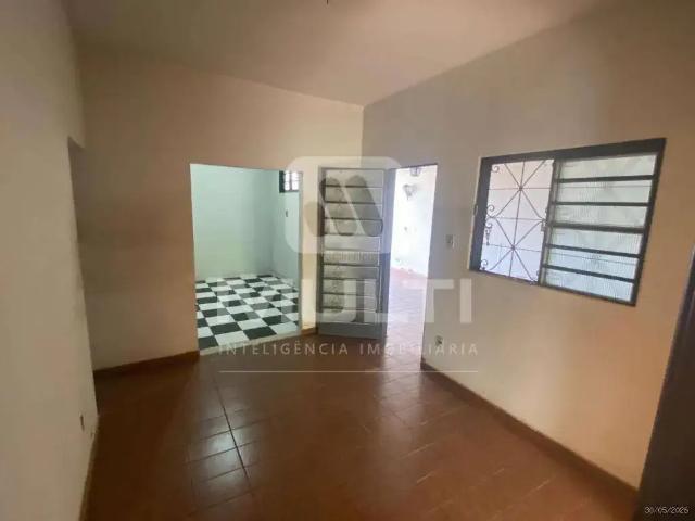 Casa / Sobrado para Locação em Uberlândia/MG Lidice 3 Quartos