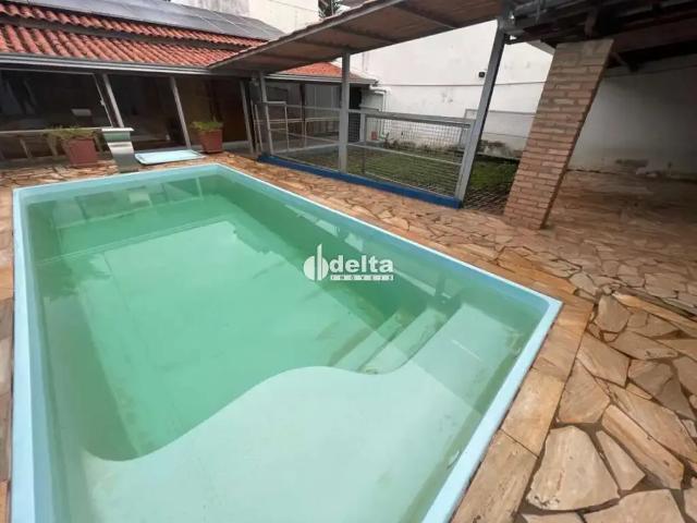 Casa / Sobrado para Locação em Uberlândia/MG Lidice 3 Quartos