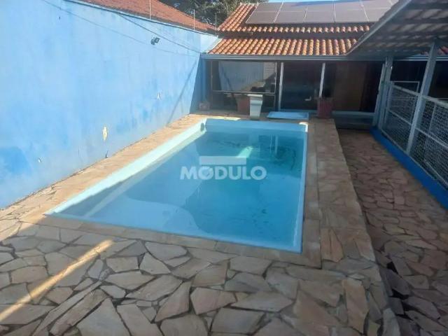 Casa / Sobrado para Locação em Uberlândia/MG Lidice 3 Quartos