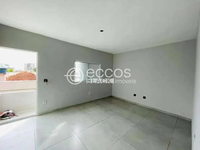 Casa / Sobrado para Locação em Uberlândia/MG Lidice 3 Quartos