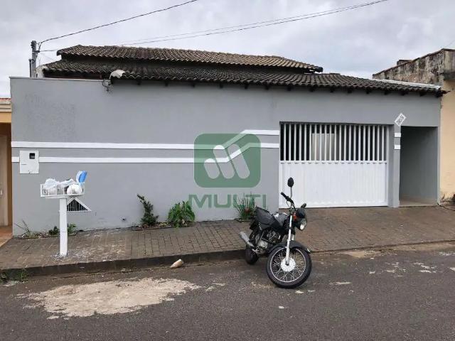Casa / Sobrado para Locação em Uberlândia/MG Parque São Jorge I 4 Quartos