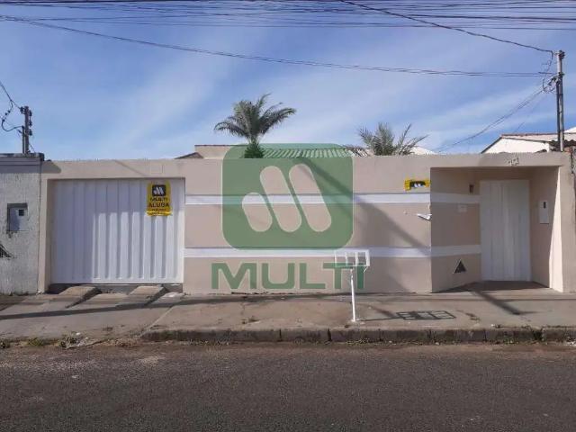 Casa / Sobrado para Locação em Uberlândia/MG Parque São Jorge I 3 Quartos