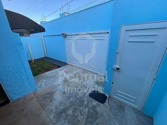 Casa / Sobrado para Locação em Uberlândia/MG Presidente Roosevelt 2 Quartos