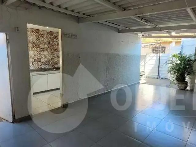 Casa / Sobrado para Locação em Uberlândia/MG Presidente Roosevelt 3 Quartos