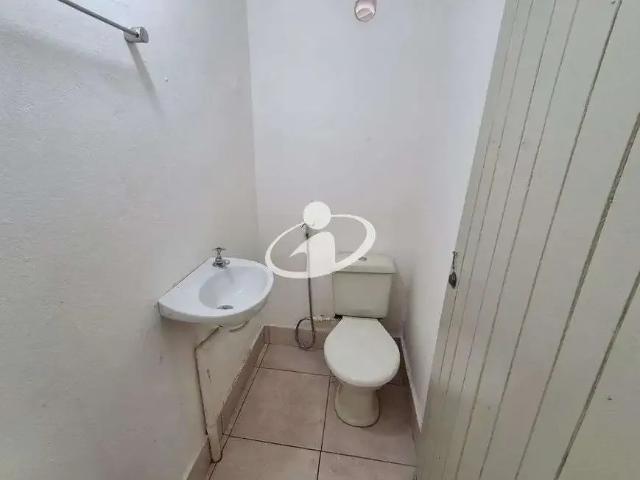 Casa / Sobrado para Locação em Uberlândia/MG Presidente Roosevelt 3 Quartos