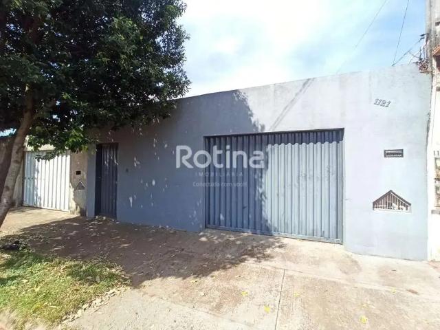 Casa / Sobrado para Locação em Uberlândia/MG Residencial Pequis 3 Quartos
