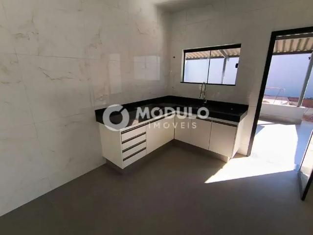 Casa / Sobrado para Locação em Uberlândia/MG São Jorge 2 Quartos
