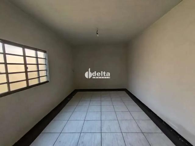 Casa / Sobrado para Locação em Uberlândia/MG São Jorge 3 Quartos