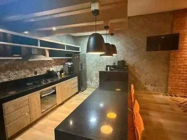 Casa / Sobrado para Locação em Uberlândia/MG Santa Mônica 4 Quartos