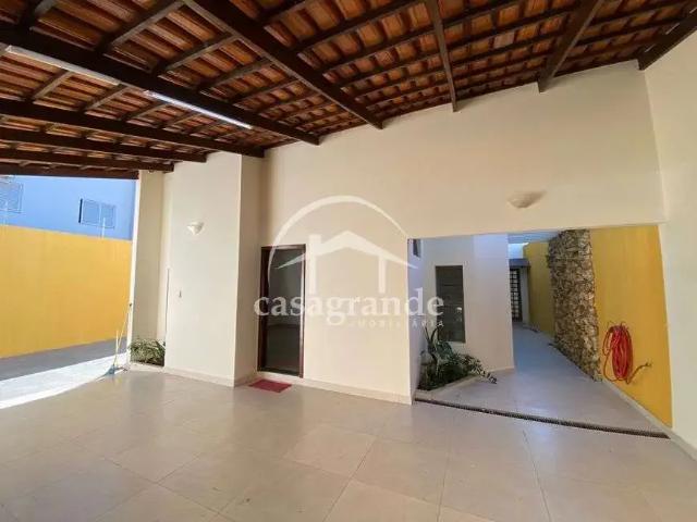 Casa / Sobrado para Locação em Uberlândia/MG Santa Mônica 5 Quartos