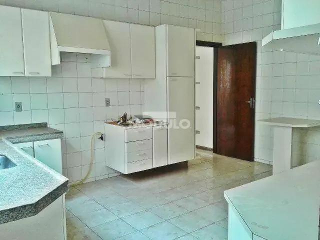 Casa / Sobrado para Locação em Uberlândia/MG Santa Mônica 5 Quartos