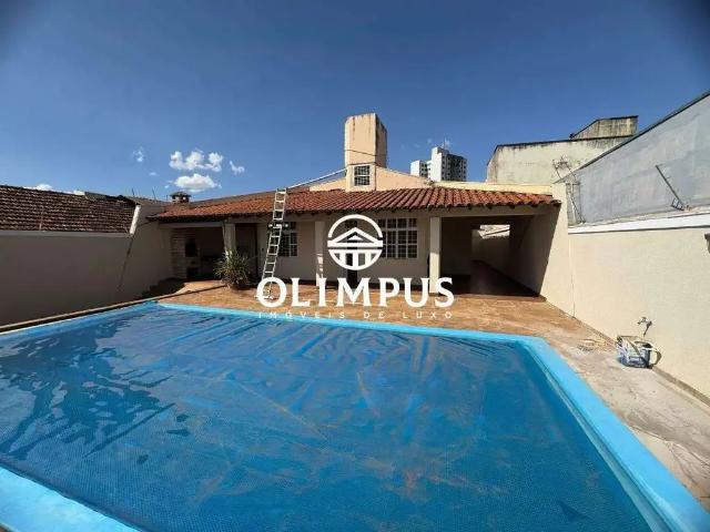 Casa / Sobrado para Locação em Uberlândia/MG Santa Mônica 6 Quartos