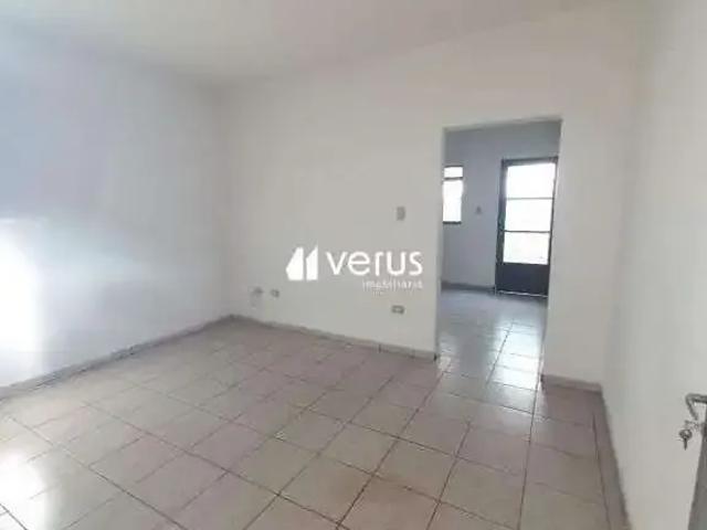 Casa / Sobrado para Locação em Uberlândia/MG Santa Mônica 2 Quartos