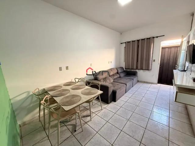 Casa / Sobrado para Locação em Uberlândia/MG Santa Mônica 2 Quartos
