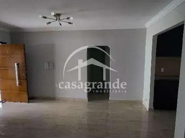 Casa / Sobrado para Locação em Uberlândia/MG Santa Mônica 2 Quartos