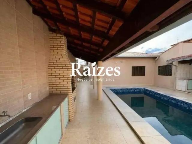 Casa / Sobrado para Locação em Uberlândia/MG Santa Mônica 3 Quartos