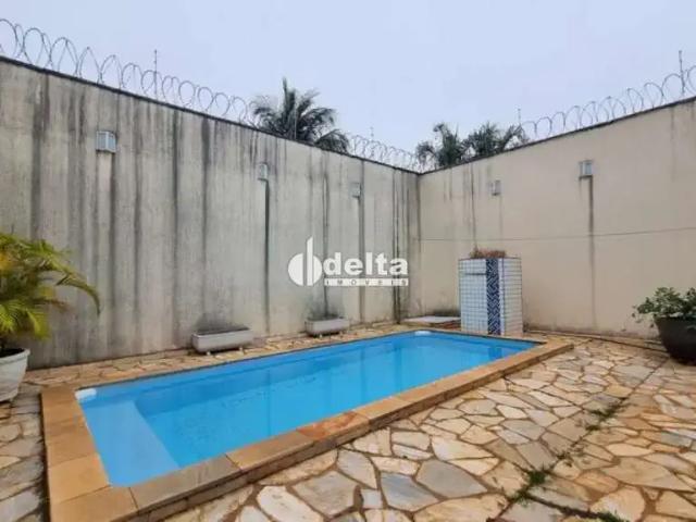 Casa / Sobrado para Locação em Uberlândia/MG Santa Mônica 3 Quartos