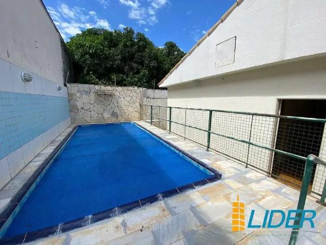 Casa / Sobrado para Locação em Uberlândia/MG Santa Mônica 3 Quartos