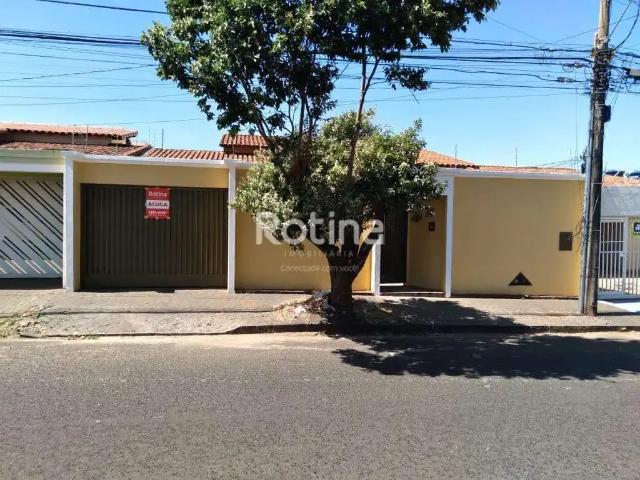 Casa / Sobrado para Locação em Uberlândia/MG Santa Mônica 3 Quartos