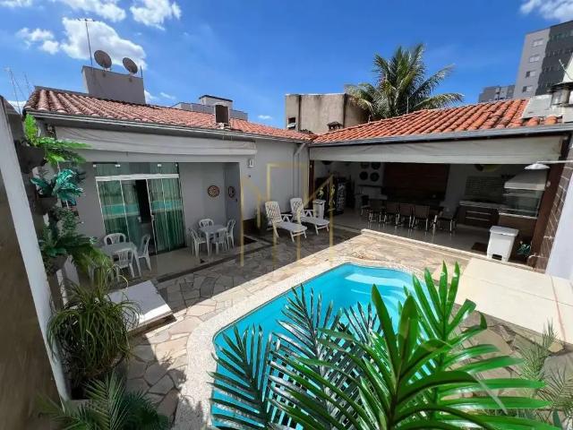Casa / Sobrado para Locação em Uberlândia/MG Santa Mônica 3 Quartos