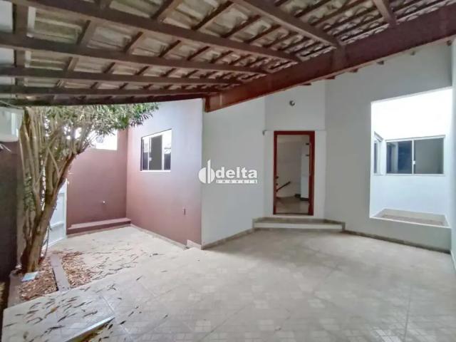 Casa / Sobrado para Locação em Uberlândia/MG Santa Mônica 3 Quartos