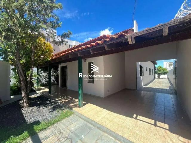 Casa / Sobrado para Locação em Uberlândia/MG Santa Mônica 3 Quartos