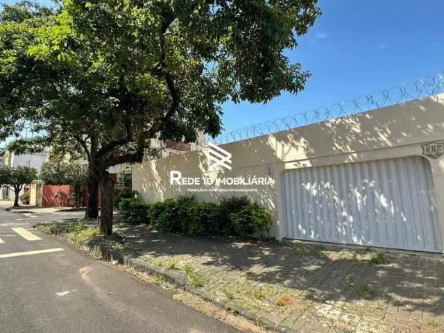 Casa / Sobrado para Locação em Uberlândia/MG Santa Mônica 3 Quartos