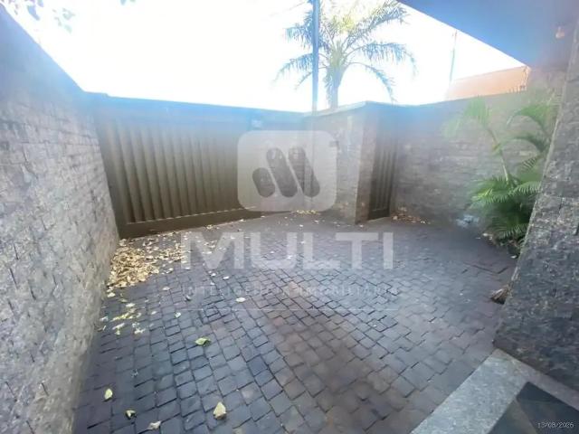 Casa / Sobrado para Locação em Uberlândia/MG Santa Mônica 3 Quartos