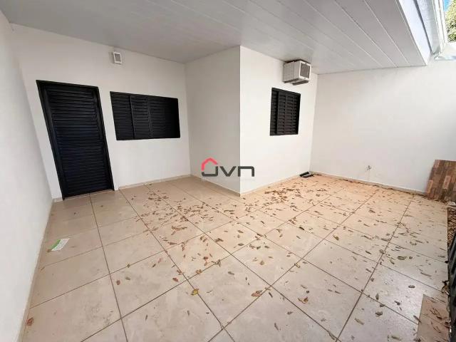 Casa / Sobrado para Locação em Uberlândia/MG Santa Mônica 3 Quartos