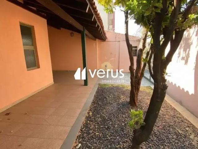 Casa / Sobrado para Locação em Uberlândia/MG Santa Mônica 3 Quartos