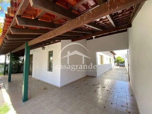 Casa / Sobrado para Locação em Uberlândia/MG Santa Mônica 3 Quartos