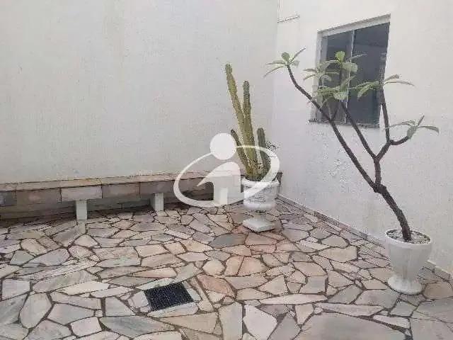 Casa / Sobrado para Locação em Uberlândia/MG Saraiva 4 Quartos