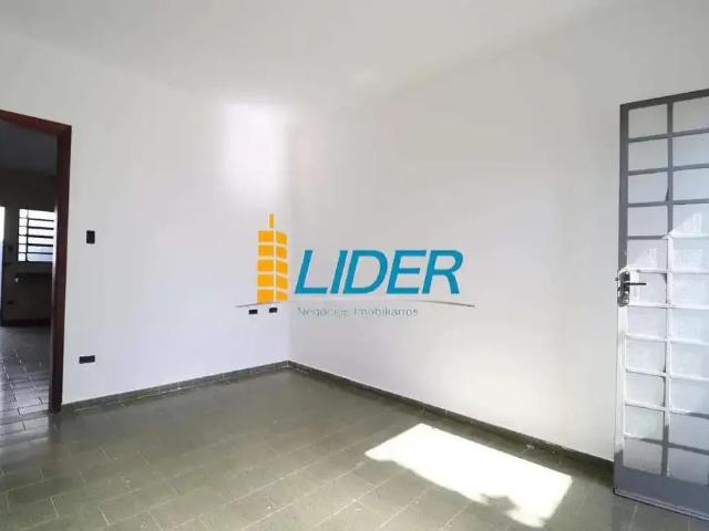 Casa / Sobrado para Locação em Uberlândia/MG Tubalina 3 Quartos