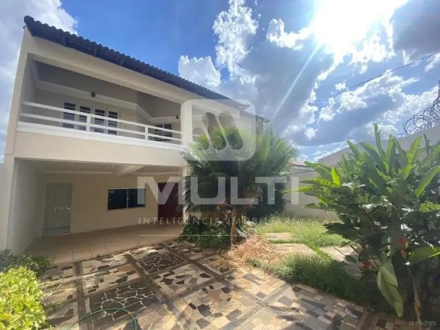 Casa / Sobrado para Locação em Uberlândia/MG Tabajaras 4 Quartos