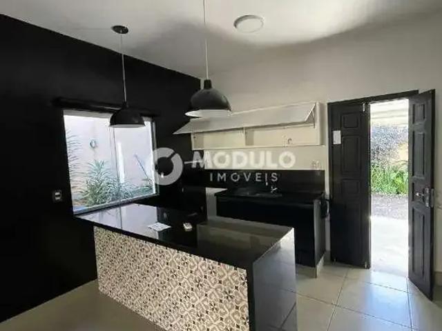 Casa / Sobrado para Locação em Uberlândia/MG Tabajaras 2 Quartos