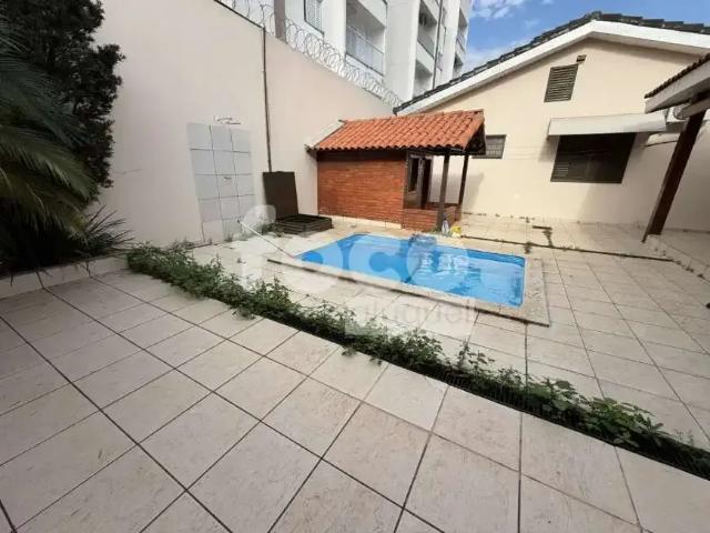 Casa / Sobrado para Locação em Uberlândia/MG Tabajaras 3 Quartos