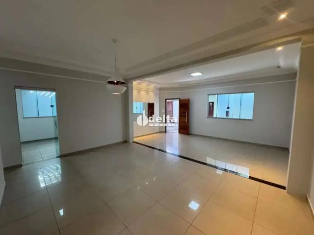 Casa / Sobrado para Locação em Uberlândia/MG Tabajaras 3 Quartos