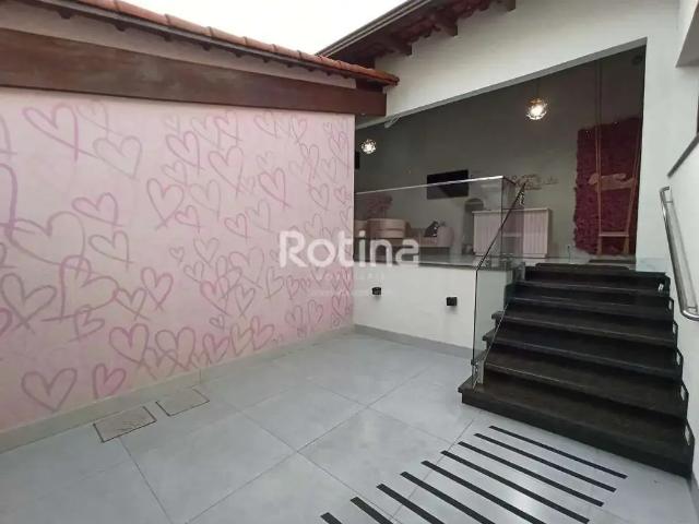 Casa / Sobrado para Locação em Uberlândia/MG Tabajaras 3 Quartos