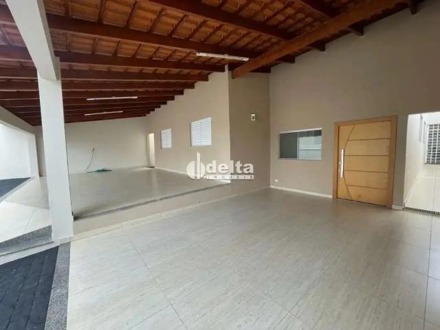 Casa / Sobrado para Locação em Uberlândia/MG Tibery 4 Quartos