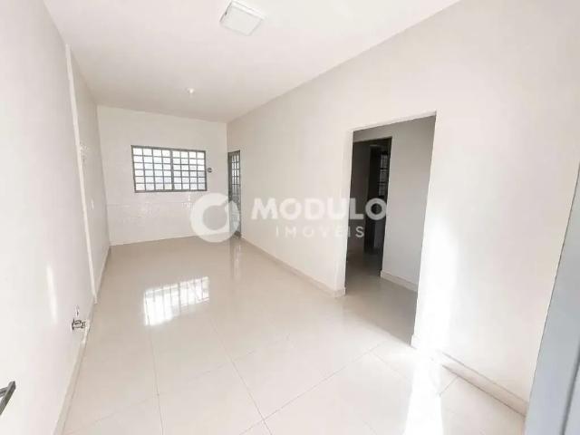 Casa / Sobrado para Locação em Uberlândia/MG Tibery 2 Quartos