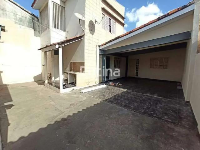Casa / Sobrado para Locação em Uberlândia/MG Tibery 2 Quartos